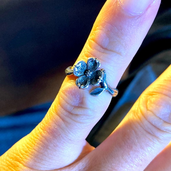 James Avery | Jewelry | James Avery Flower Sterling Silver Ring | Poshmark